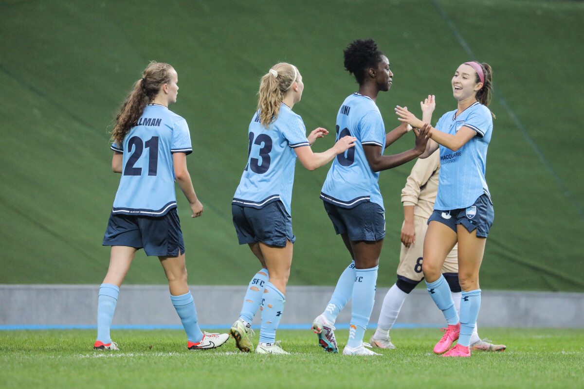 Group B: Sydney Football Club (AUS) 3-0 Bam Khatoon FC (IRN)