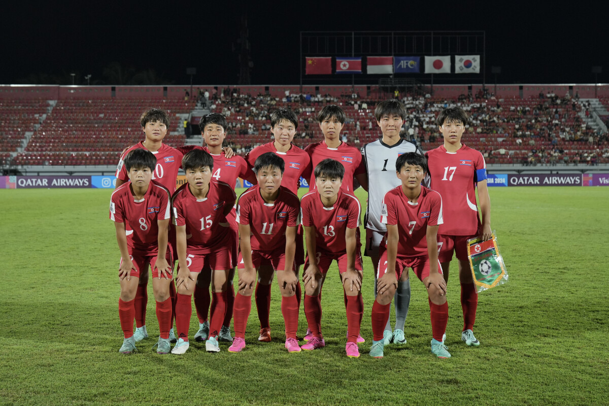 Images - Final: DPR Korea v Japan