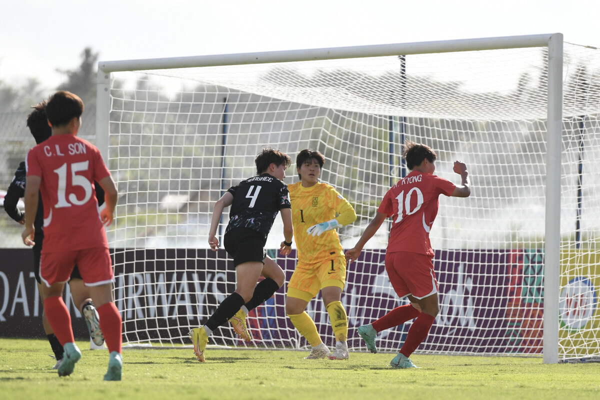 Images - Group A: DPR Korea v Korea Republic