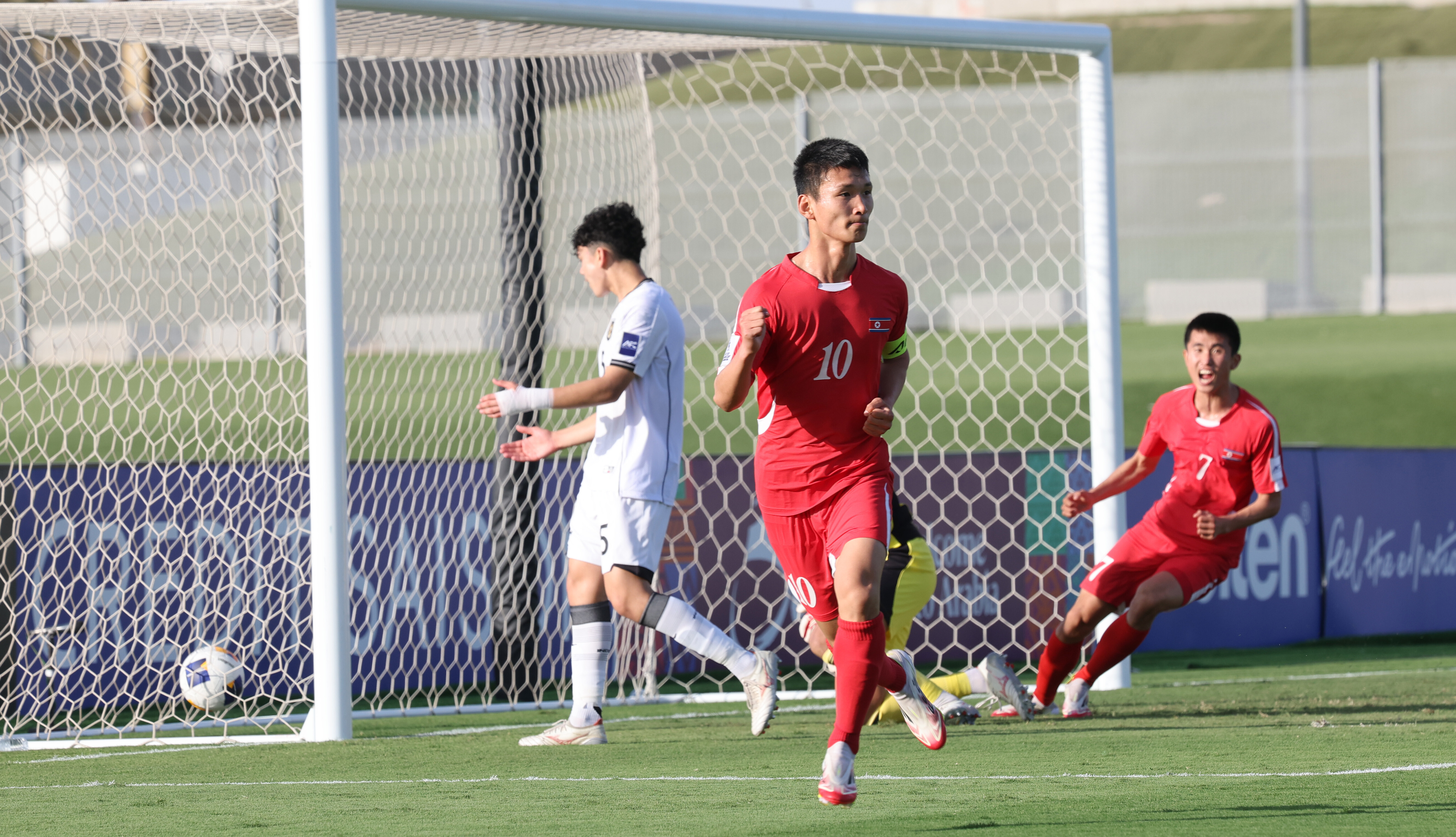 ربع النهائي: إندونيسيا 0 - جمهورية كوريا الديمقراطية الشعبية 6