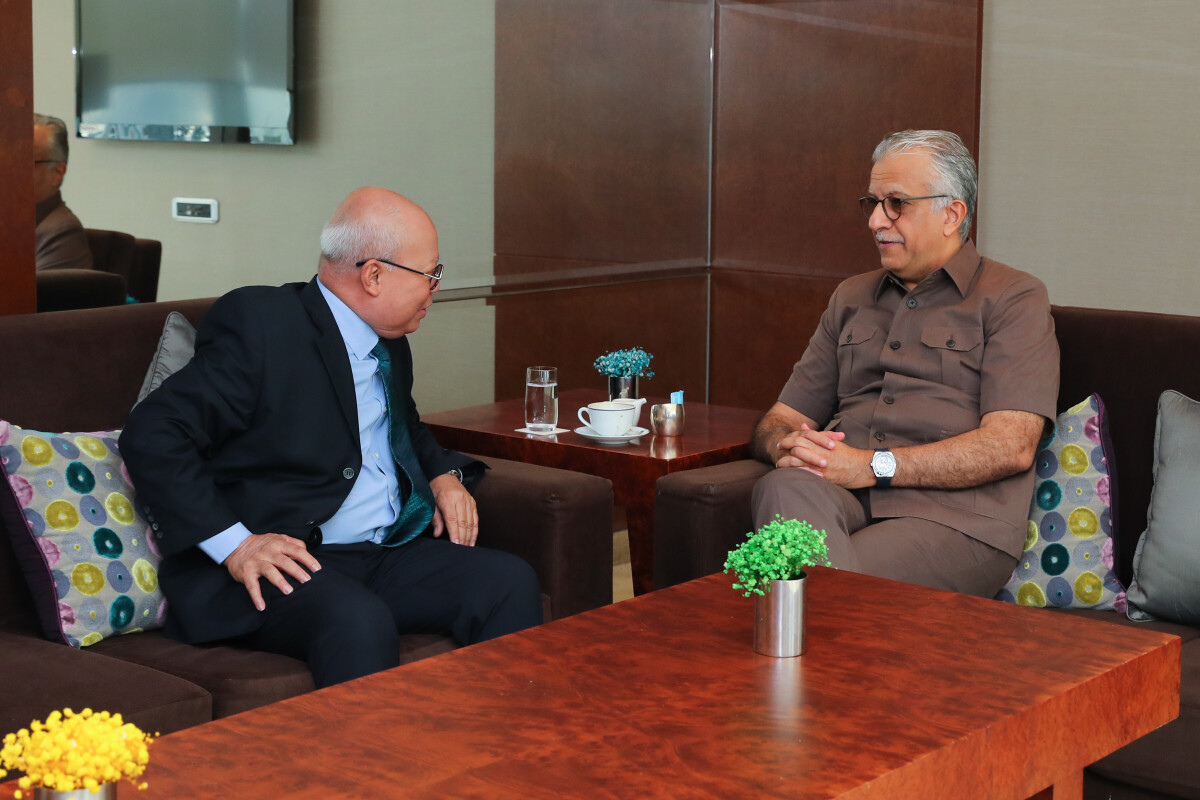 Shaikh Salman outlines support to FABD