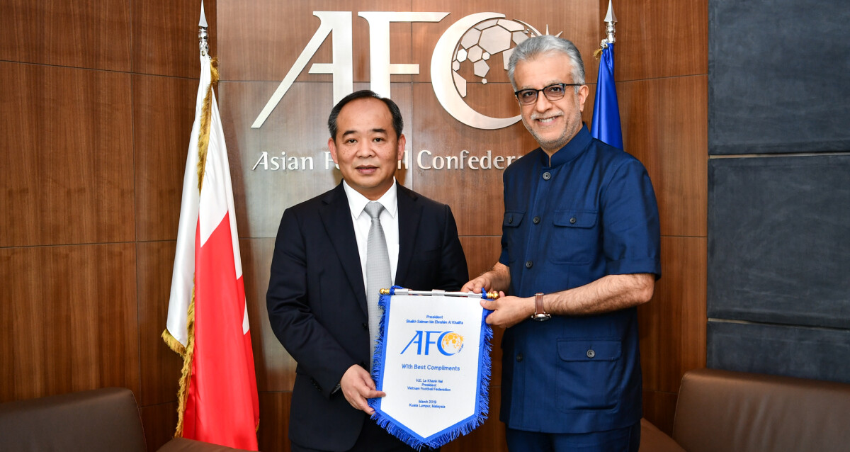 AFC President praises the progress of the Vietnam Football Federation