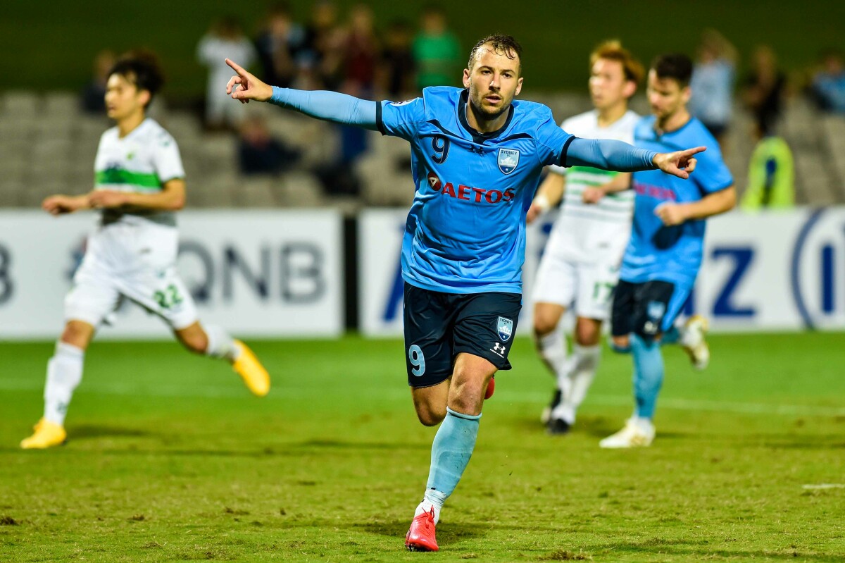 Le Fondre returns to Sydney FC