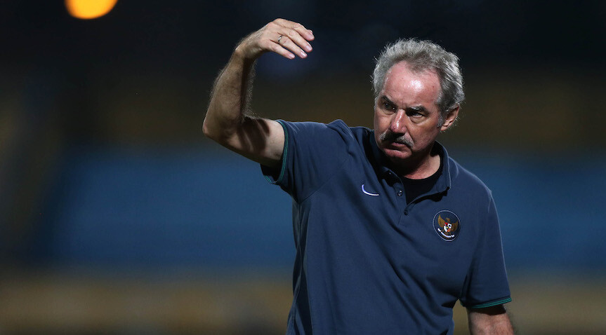 Riedl asks for patience as he bids to revive Indonesia