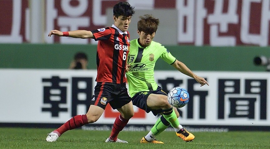 Kim Bo-kyung hails coach Choi for Jeonbuk's success